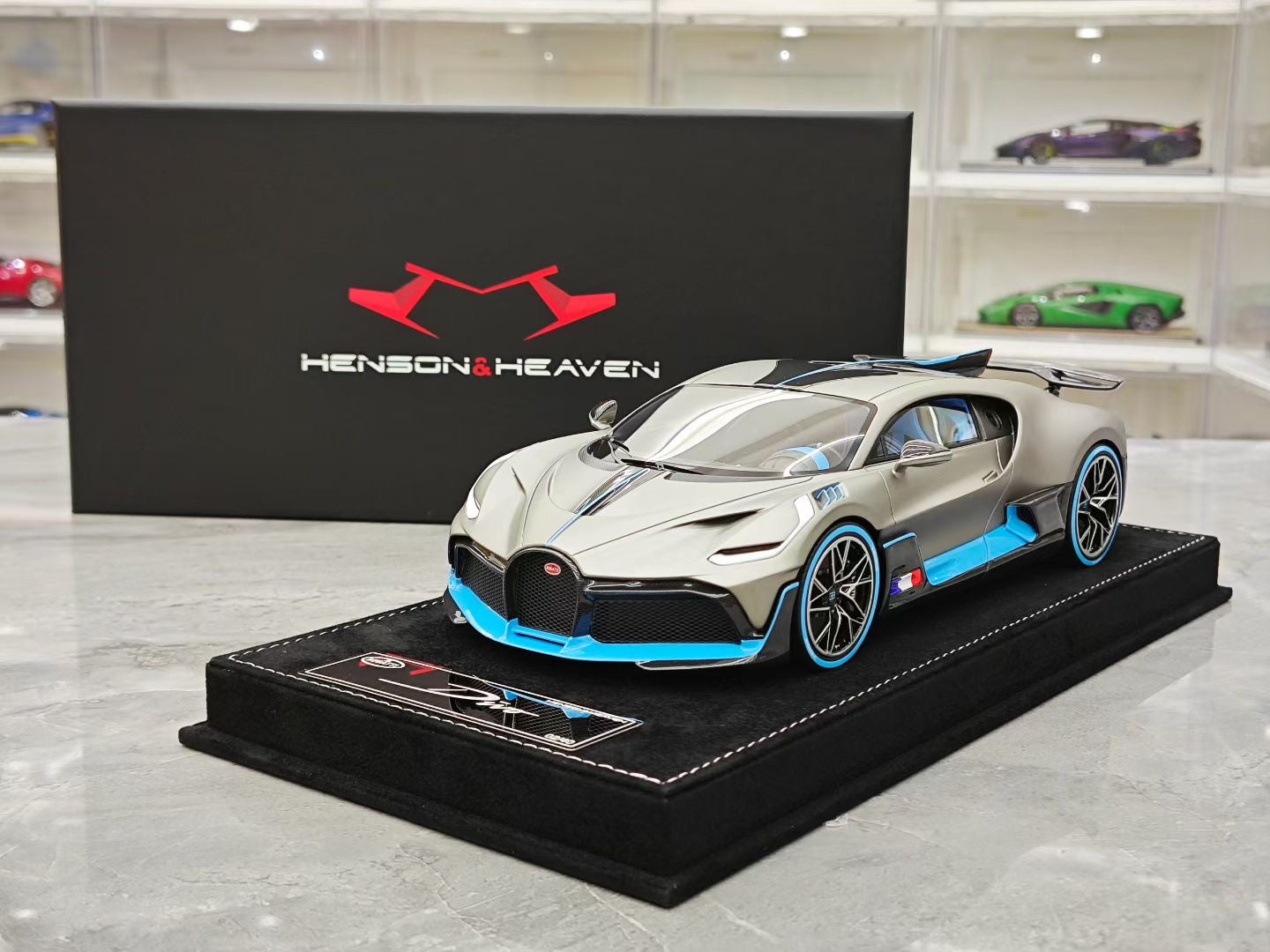 HH Model 1/18 Bugatti Divo Supercar – 7Model